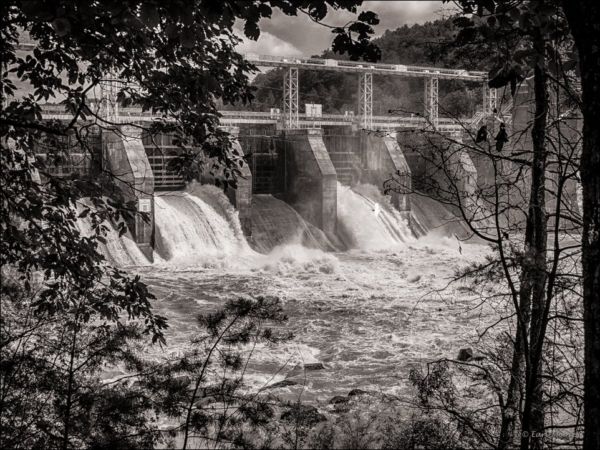 Dam between High Rock Lake and Tuckertown Reservoir, NC – MeanderingPassage